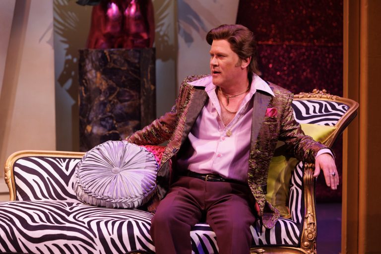 8 Absolutely Fabulous Reasons Why You Need to See "La Cage Aux Folles ...